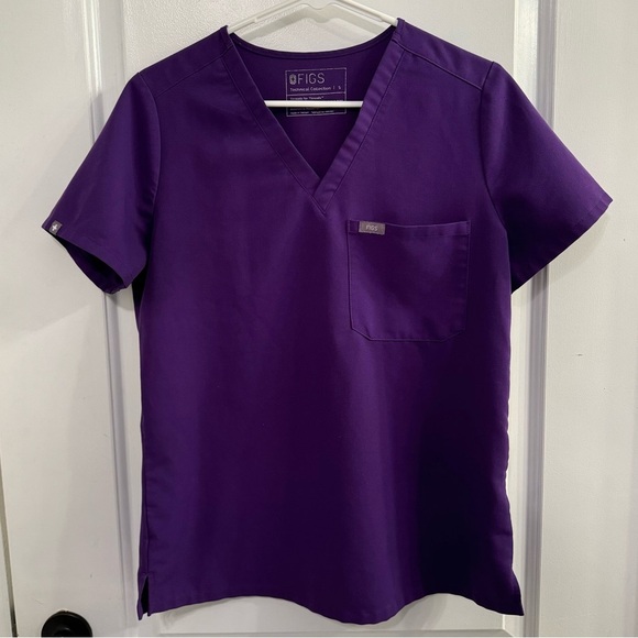 Figs | Other | Figs Catarina One Pocket Scrub Top Digital Grapesmall ...